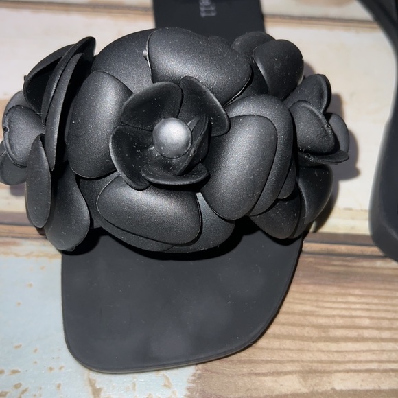 Jeffrey Campbell | Shoes | Jeffrey Campbell Floralee Slide Sandals ...